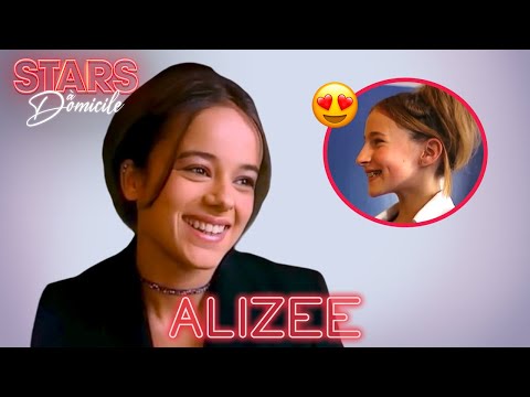 Alizée surprend Julia en pleine boom d’anniversaire #ARCHIVES | Stars à Domicile