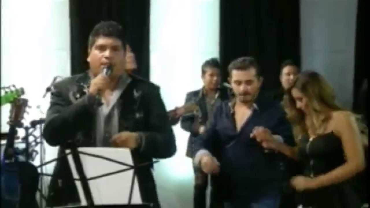 GRUPO VERSATIL EN GUADALAJARA - YouTube