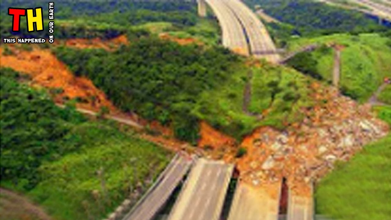Most Massive Landslide in the World - Mother Nature Angry Caught On ...