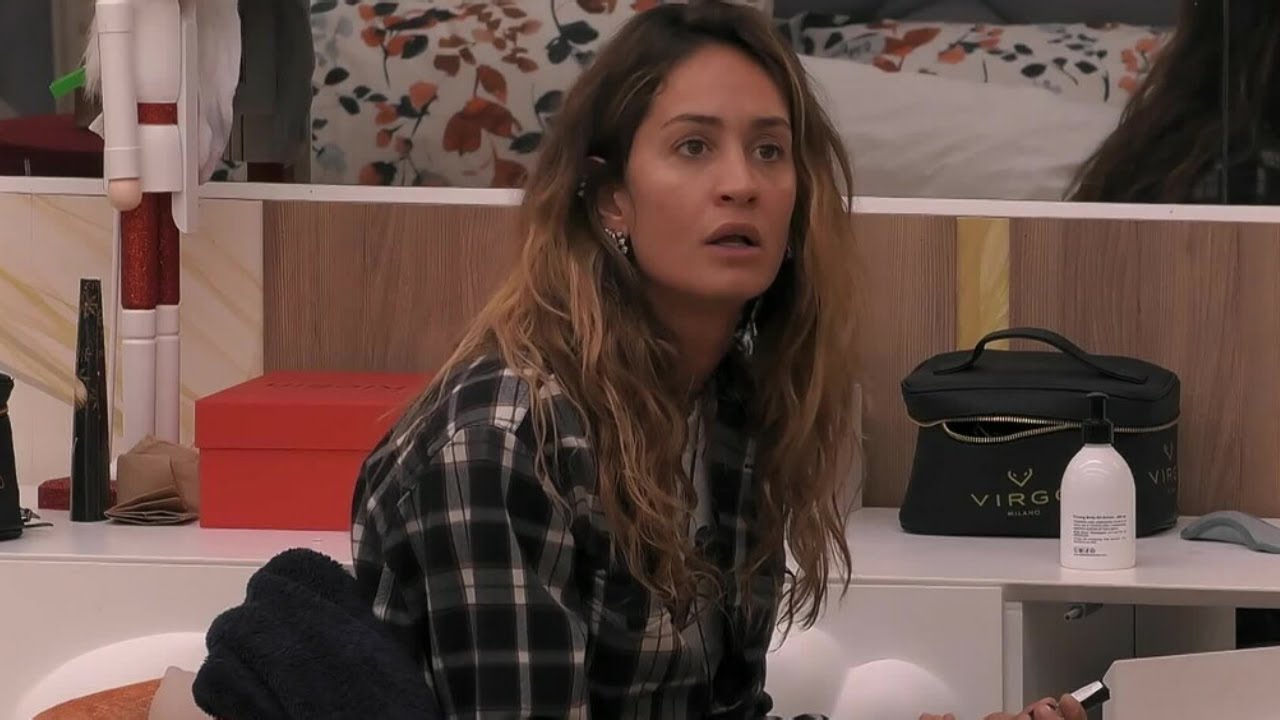 Helena Prestas squalificata dal Grande Fratello - YouTube