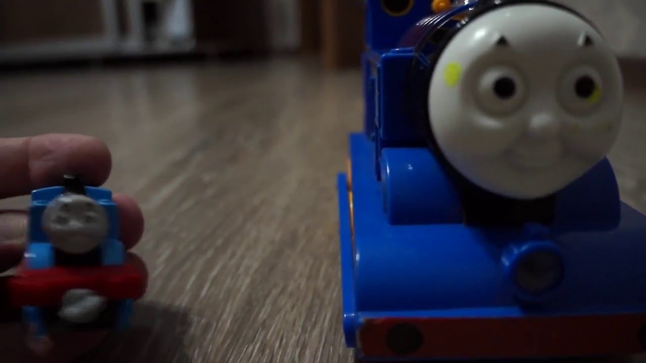 Who is it ? This is a big and a small Thomas ... - YouTube