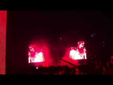 Amber Rose Runaway Freestyle In Philly - Kanye West [www.DigiIndie.com ...