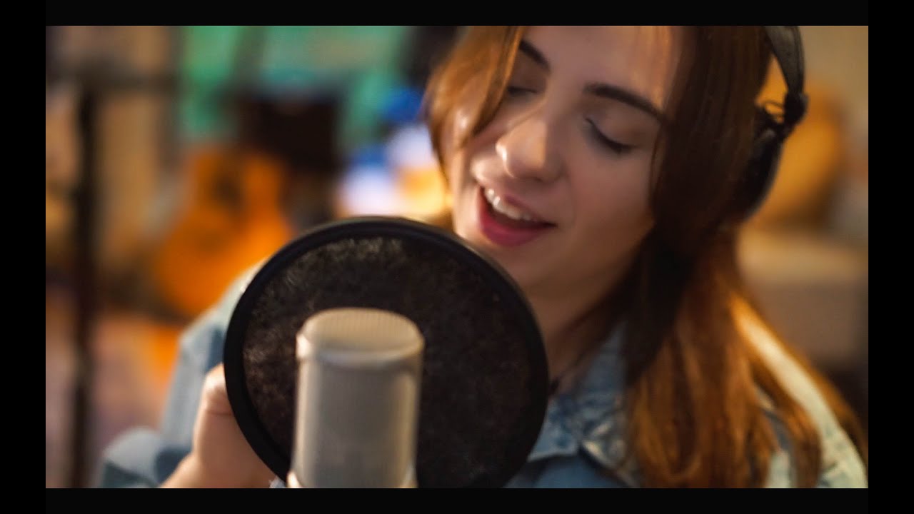 BEHIND THE MUSIC | SINGING WITH LLAMAS - YouTube
