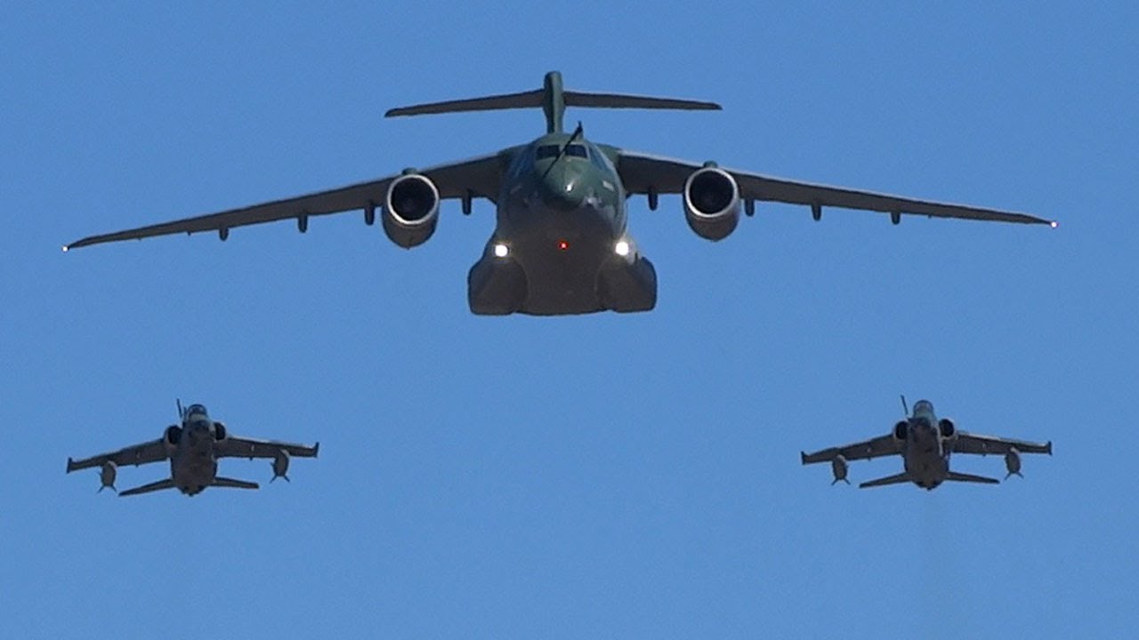 Embraer C-390 Millennium and Fighter Jets - YouTube
