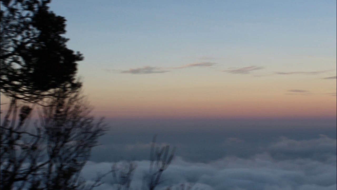 Melihat senja di gunung dempo - YouTube