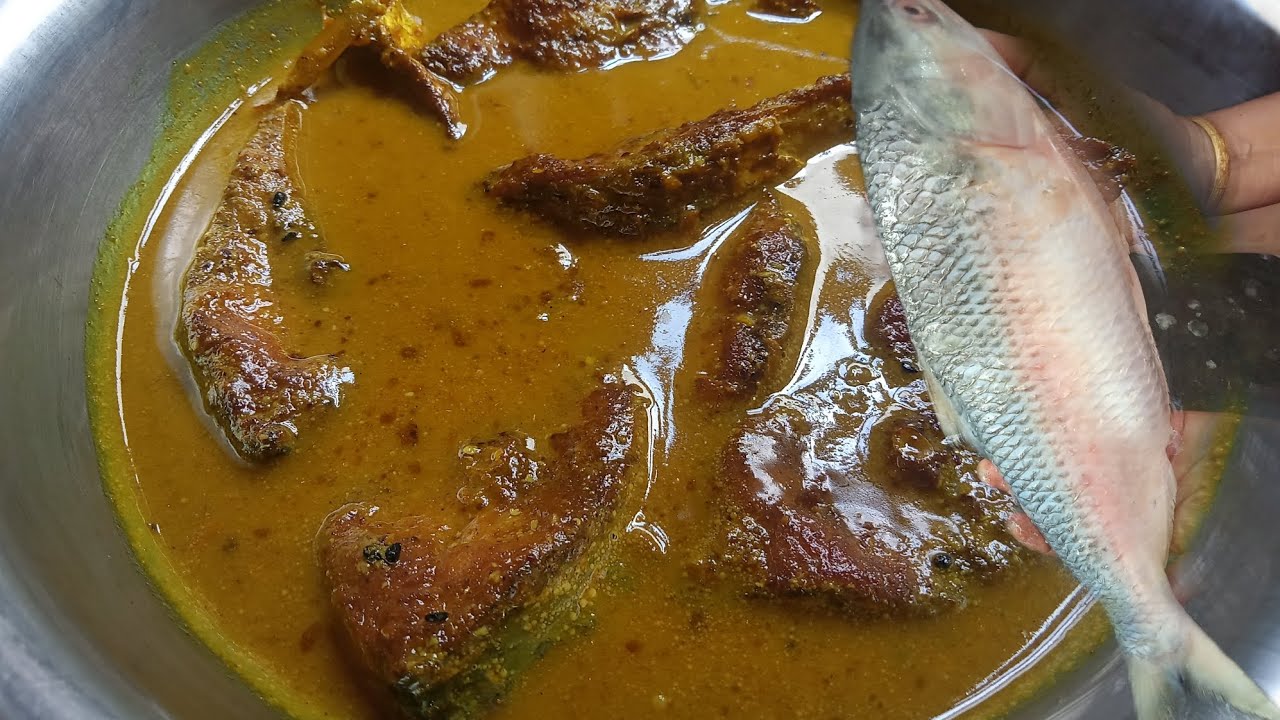 ilish macher jhol, ilsha fish curry, sarso bata ilish, ilsha fish ...