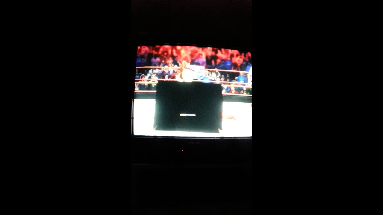 WWE '12 - Trish Stratus vs Chyna - YouTube