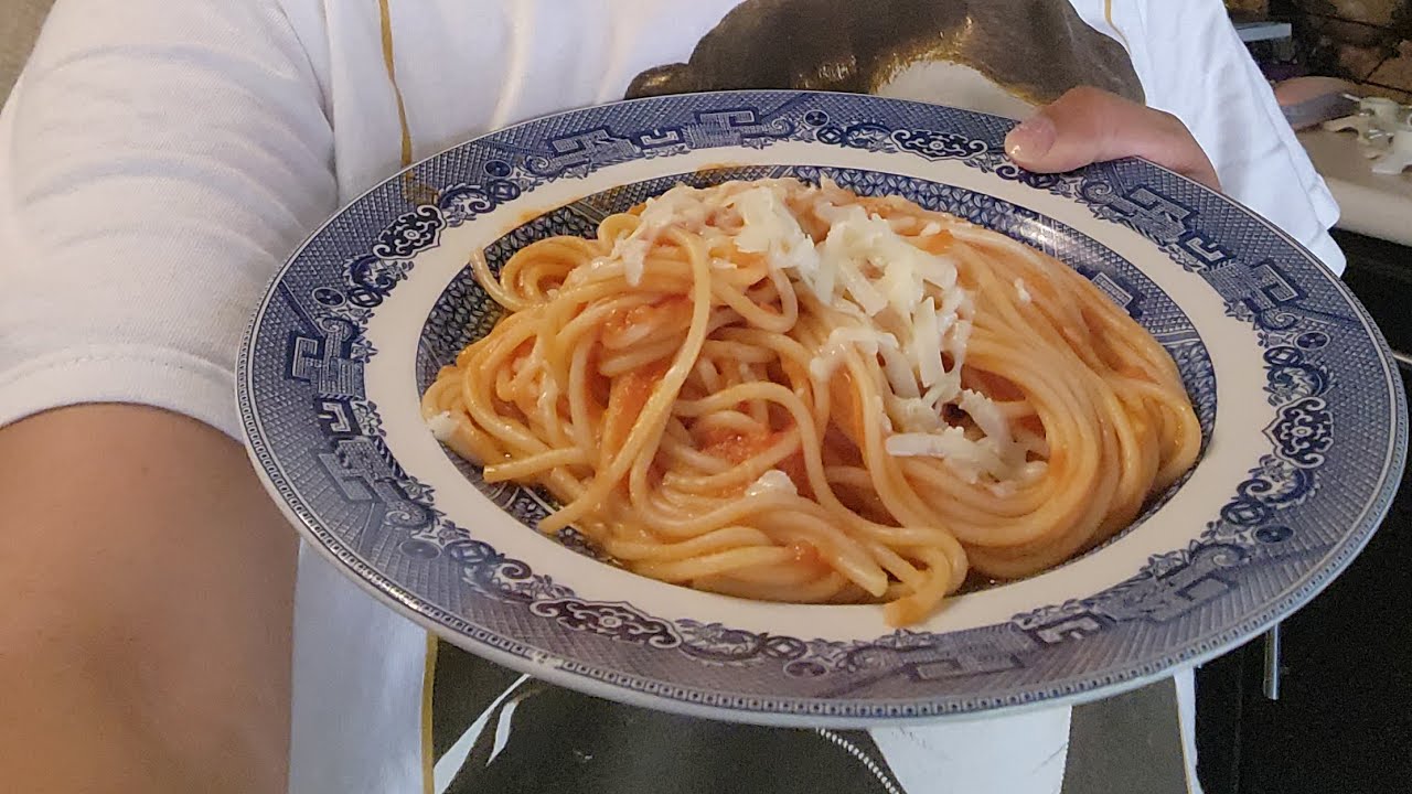 I'm cooking today 😋 - YouTube