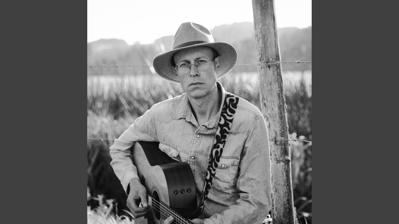 Swift Runner and the Wendigo - YouTube