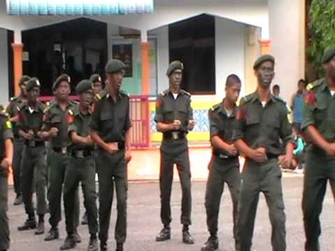 pesembahan pkmb darat smk bedong kedah( PARA) - YouTube