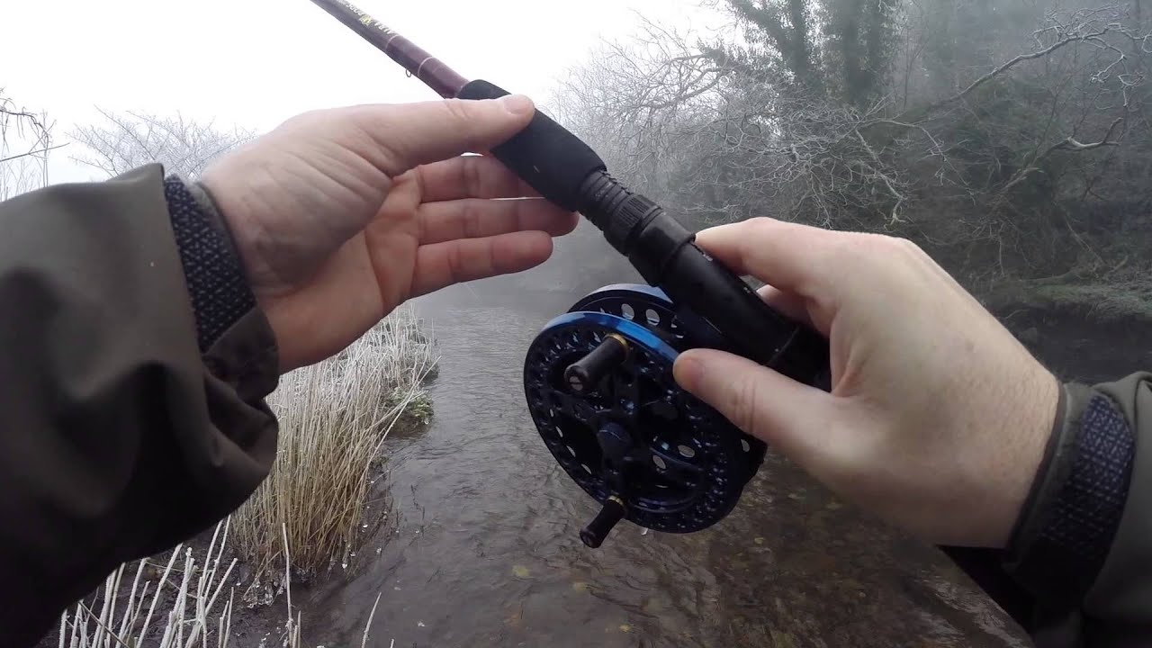 Grayling fishing with the centrepin on the River Gryffe scotland - YouTube