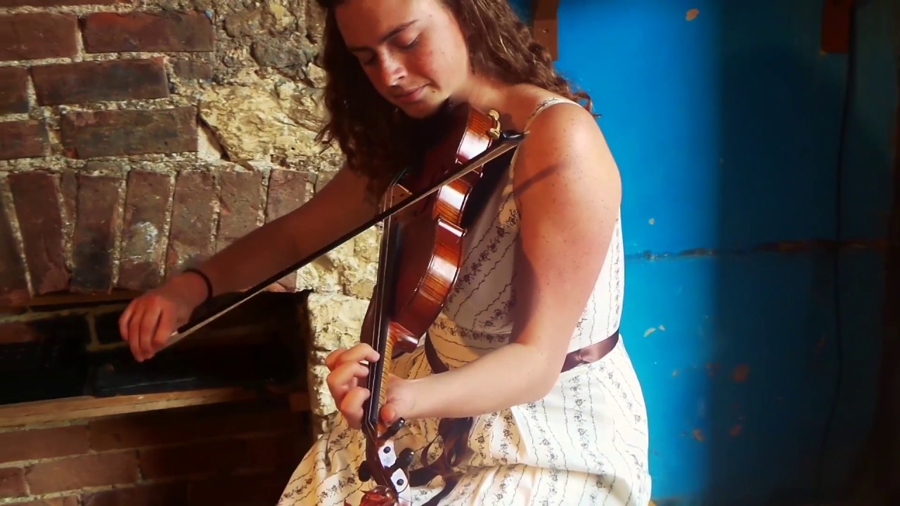 Clara Delfina - Leland's Waltz / Wolves a Howlin' - YouTube