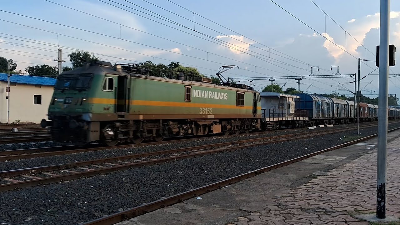 WAG9 LOCOMOTIVE WITH BTPN GOODS TRAIN #TRAINS #SHOTS #MALGADI #SHOTS #YOUTUBER #LOCOMOTIVE - YouTube