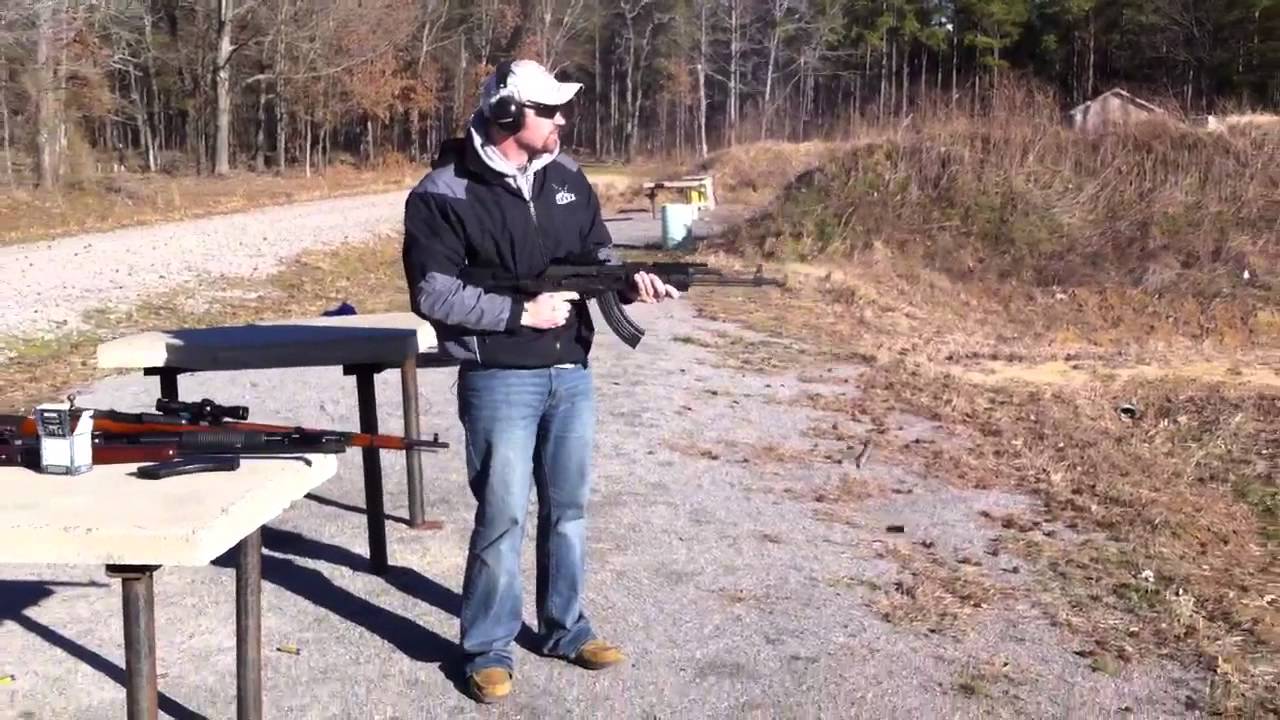 AK47 hip fire - YouTube