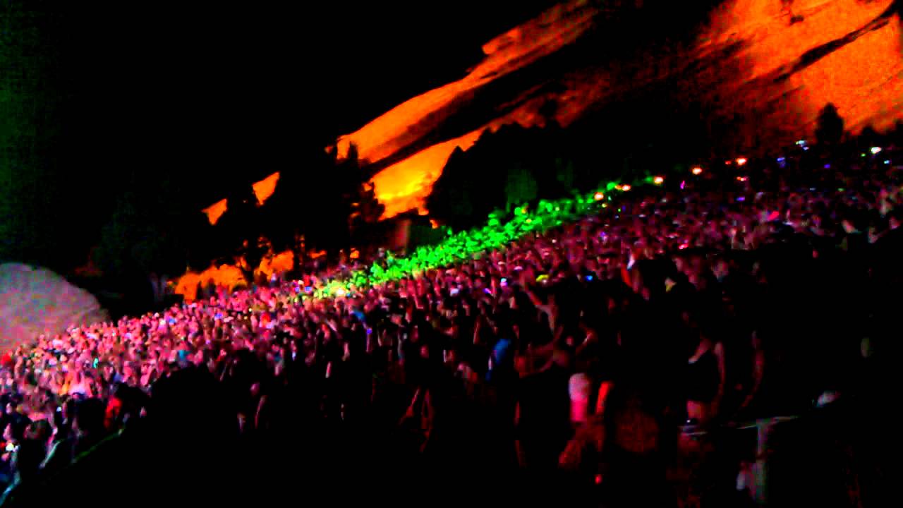 Flux Pavilion "Bass Cannon" Live at Global Dub Festival 2012 - YouTube