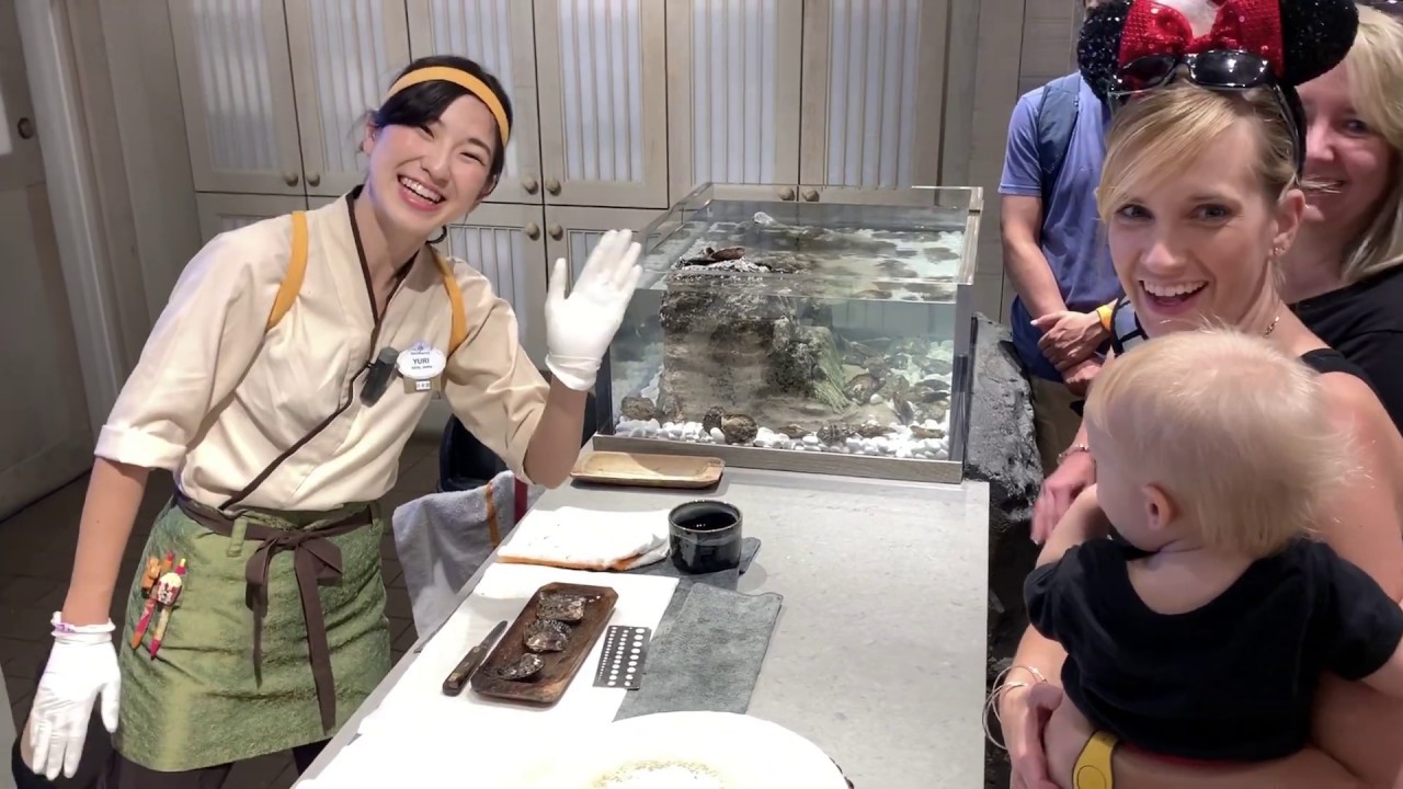 Pick-A-Pearl at Walt Disney World's Japan Pavilion inside EPCOT! - YouTube