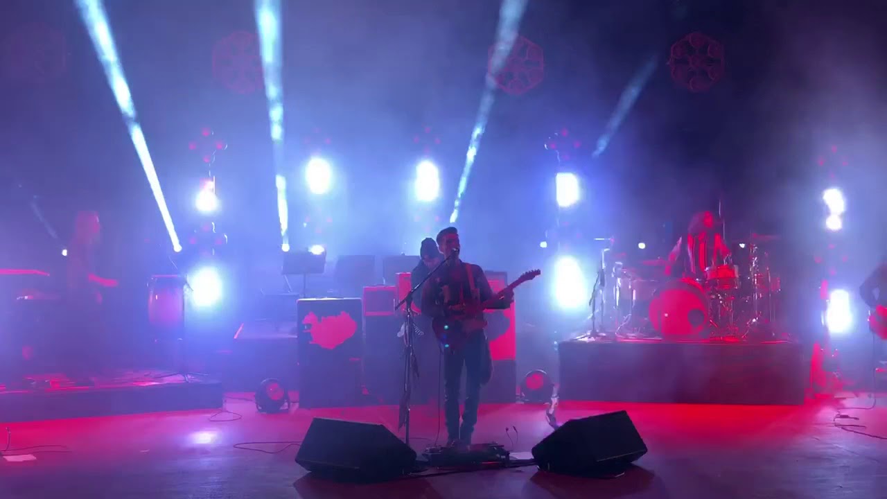 Kaleo Red Rocks Hot Blood - YouTube
