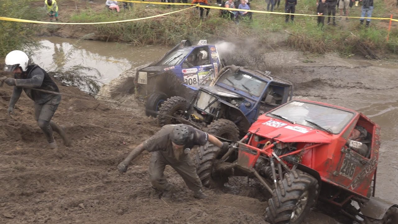 Off-road racing with 4x4 self-built and improved off-road jeeps. Ridala ...