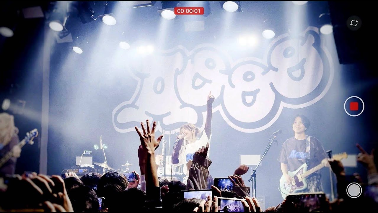 Aooo「サラダボウル」from Aooo 1st Live Tour "BOWWOW" - YouTube