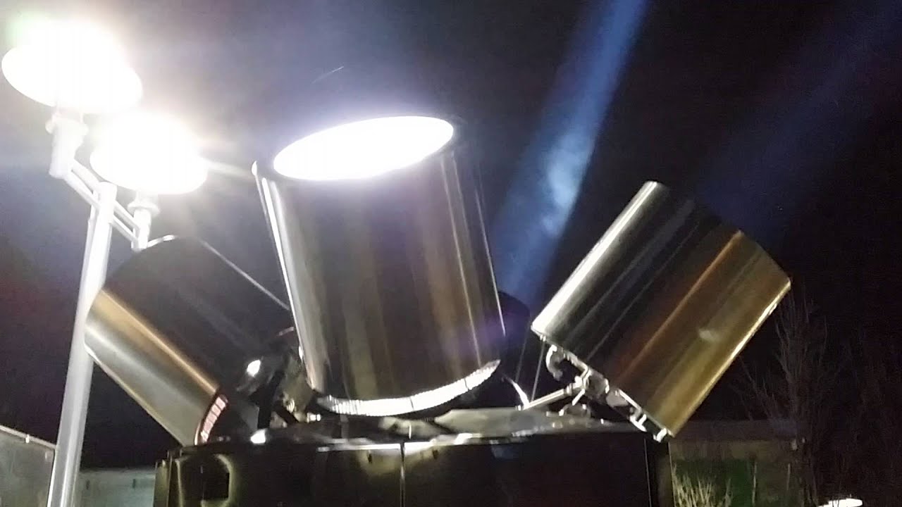 www.BatLights.com searchlight spotlight rental skytracker 4 hollywood ...