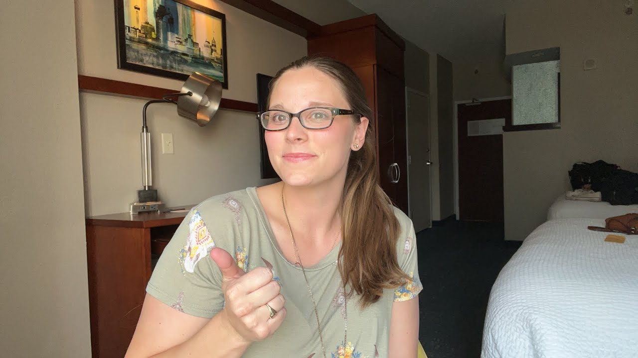 Hannah Sims is going live! - YouTube