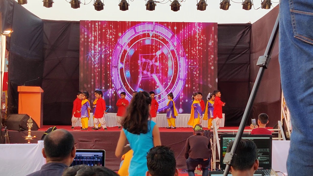 Sauda khara khara .punjabi song for kids - YouTube