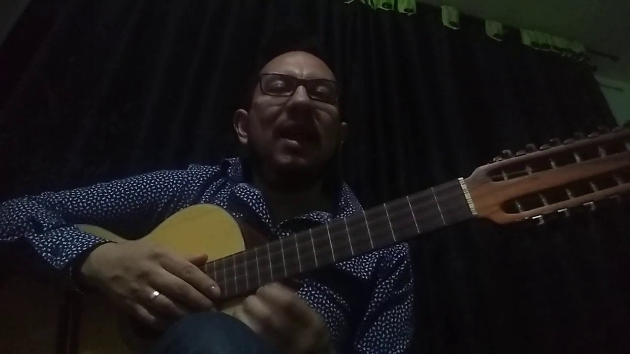 TIPLE INICIACIÓN. ACORDES MAYORES Y MENORES EN PRIMERA POSICIÓN - YouTube