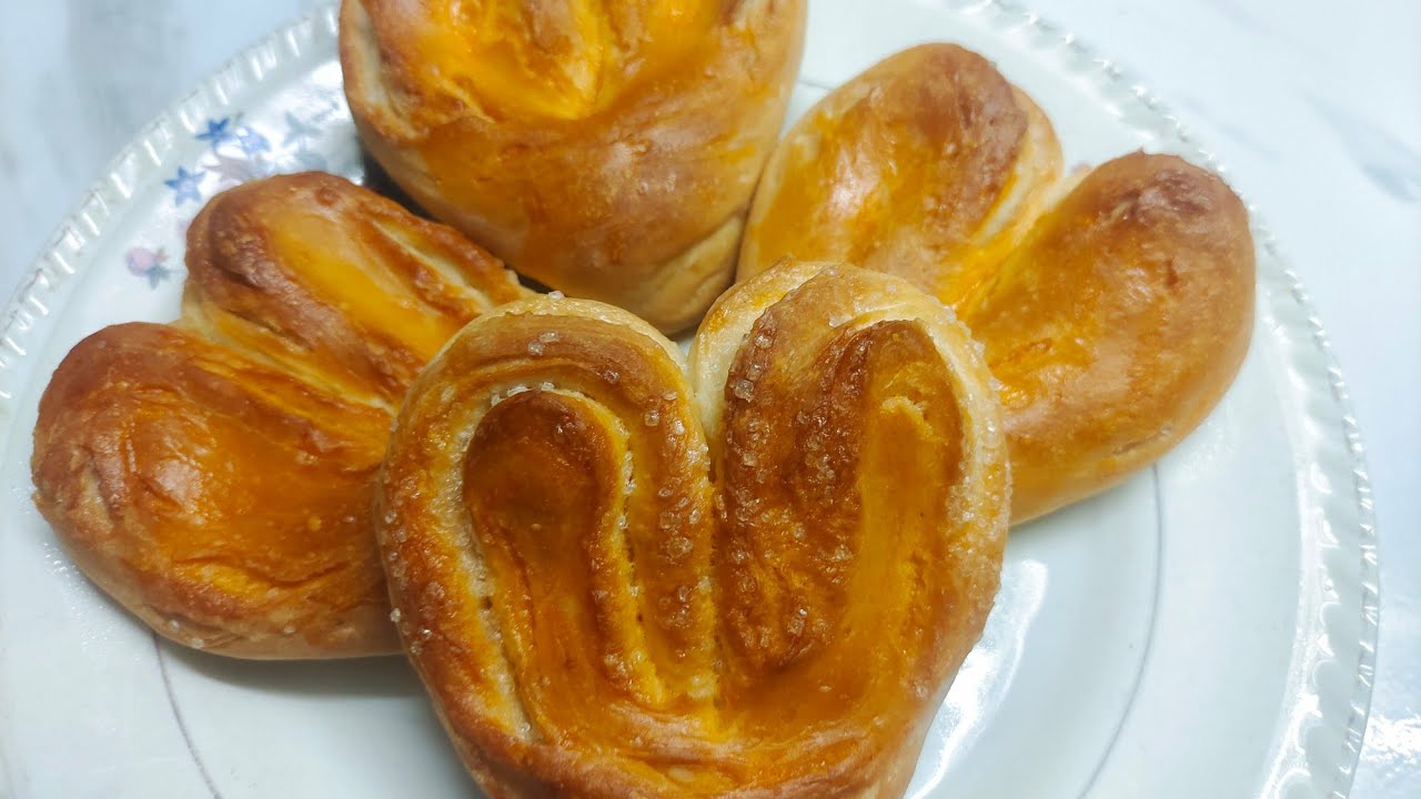 sweet hearts bun recipe how to make sweet heart bun recipe - YouTube