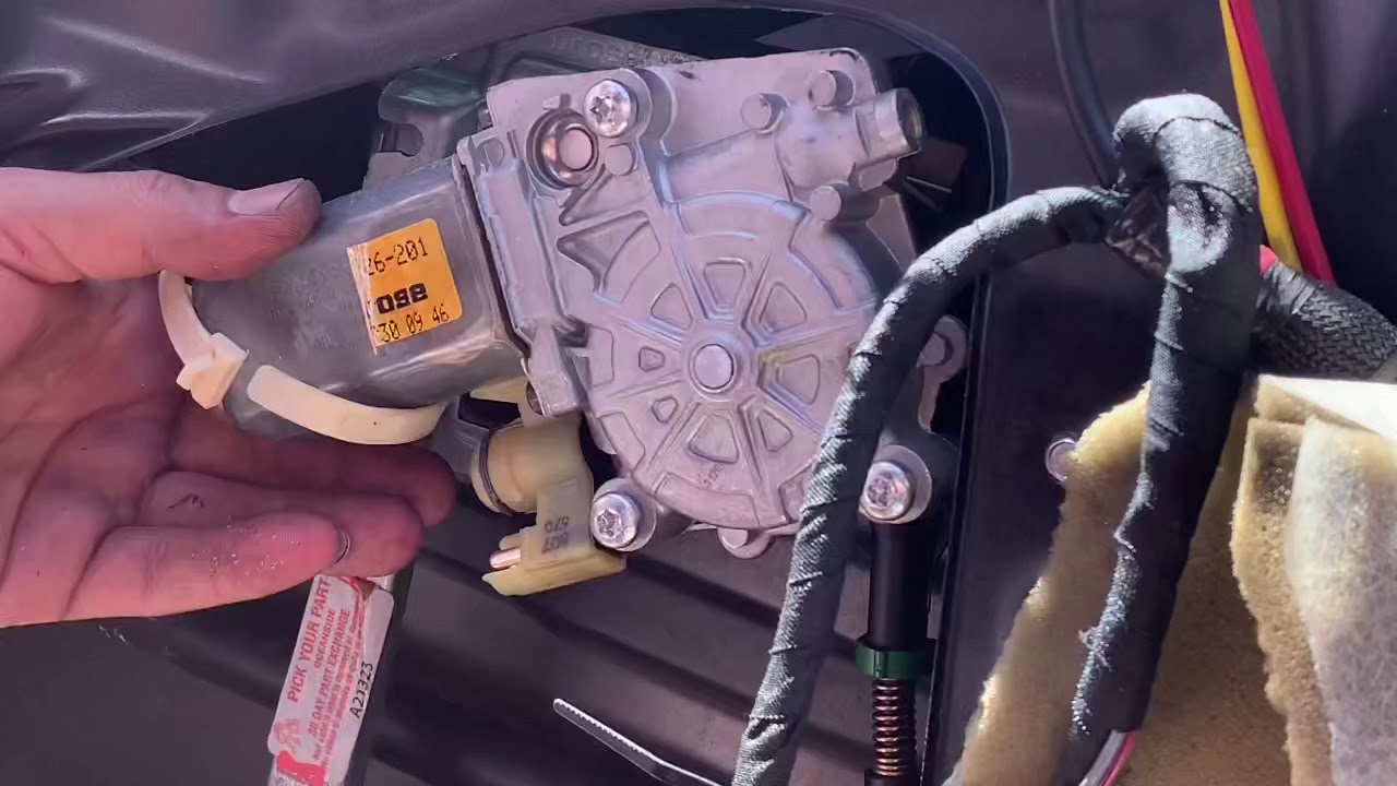 W140 Rear window regulator installation.Part 2 - YouTube