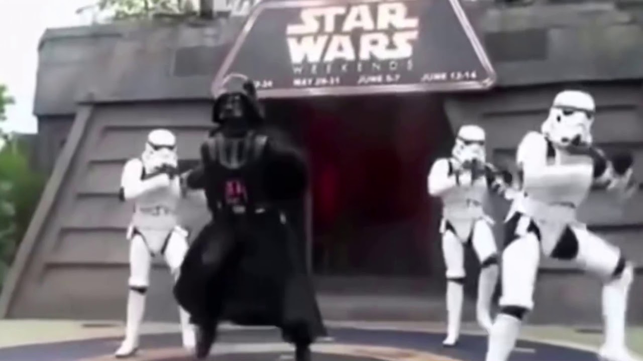 Stormtroopers dancing - YouTube