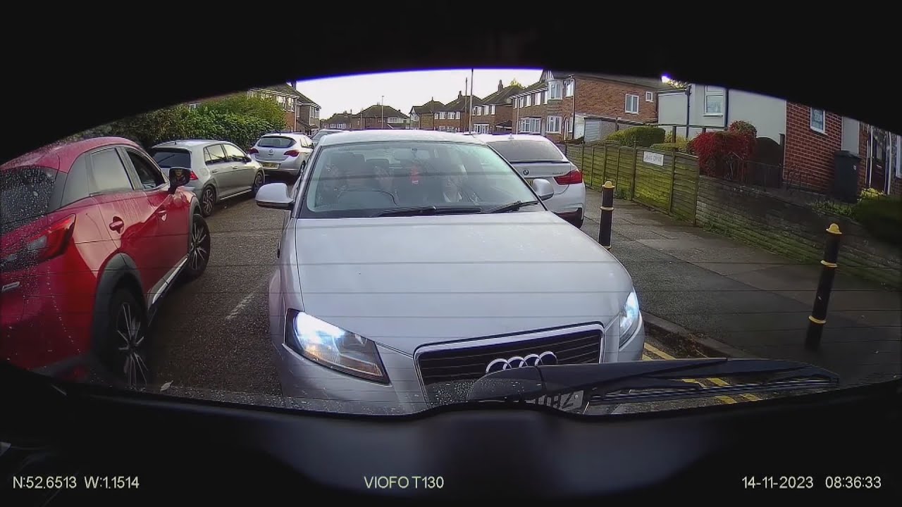 Angry School Run Driver - 3 Minutes Of UK Dash Cam Footage - YouTube