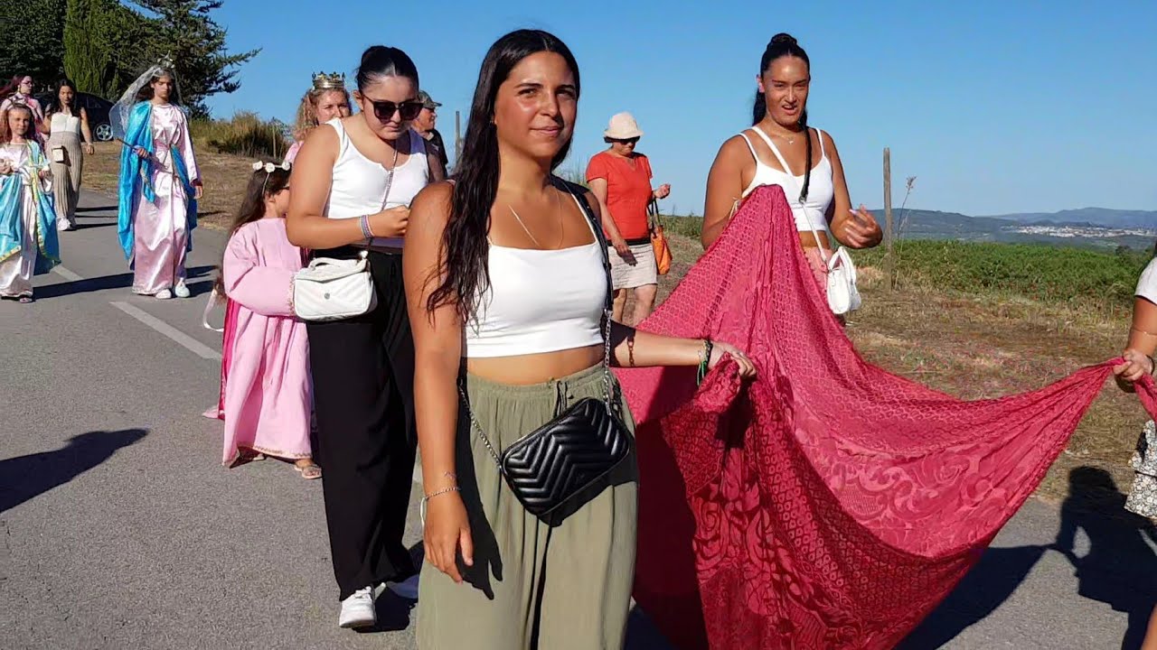 Our Lady of Azinheira Procession. São Martinho de Anta, Sabrosa, Vila ...
