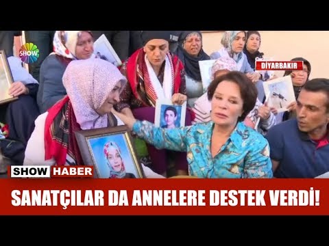 Sanatçılar da annelere destek verdi!