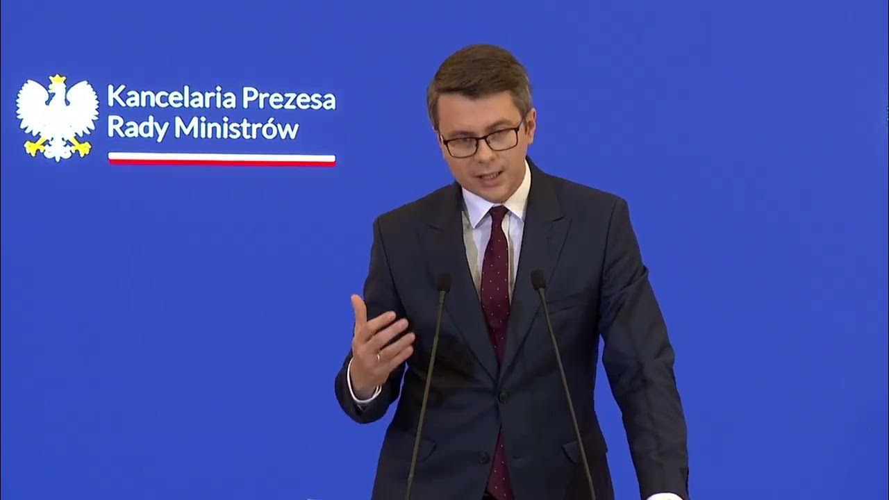 Briefing prasowy rzecznika prasowego rządu Piotra Müllera - YouTube