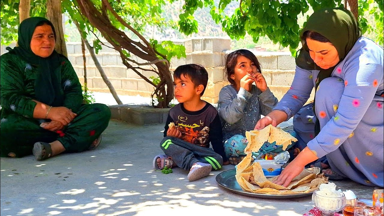 "An Angel in Disguise: Unconditional Help to a Homeless Woman" - YouTube