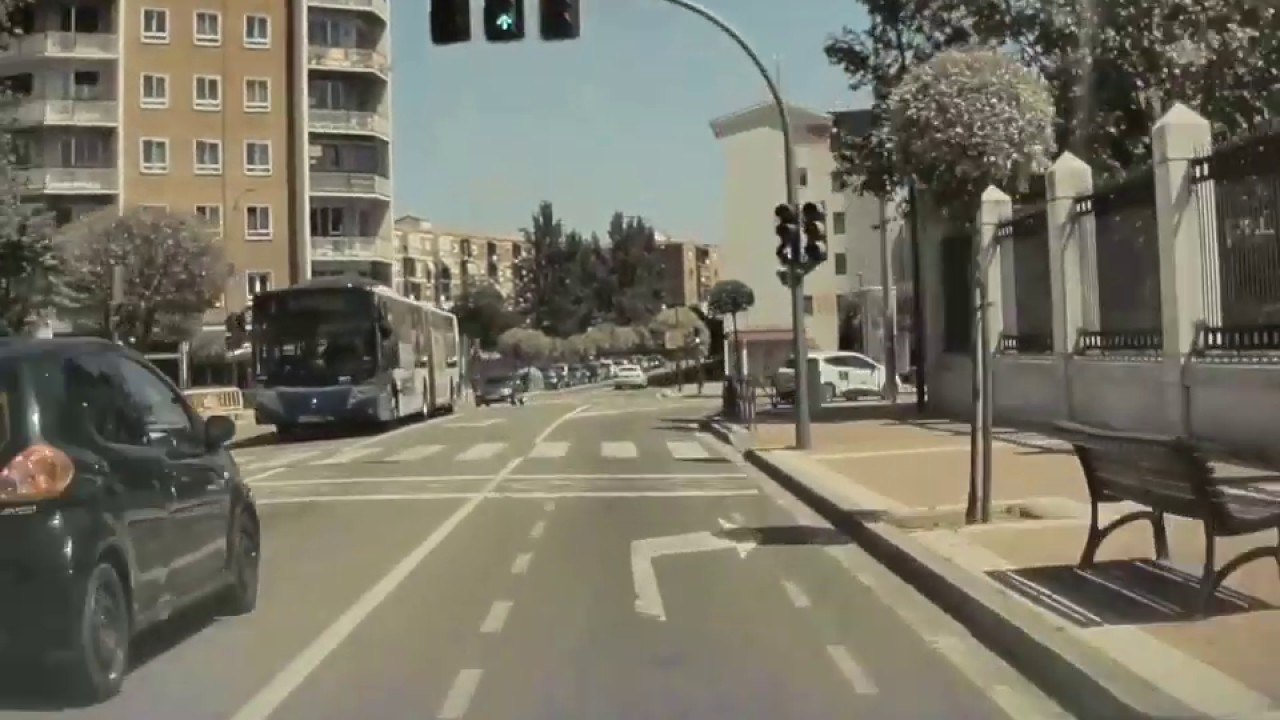 Tesla M3 nearly hitting a curb 2020/06/01 - YouTube