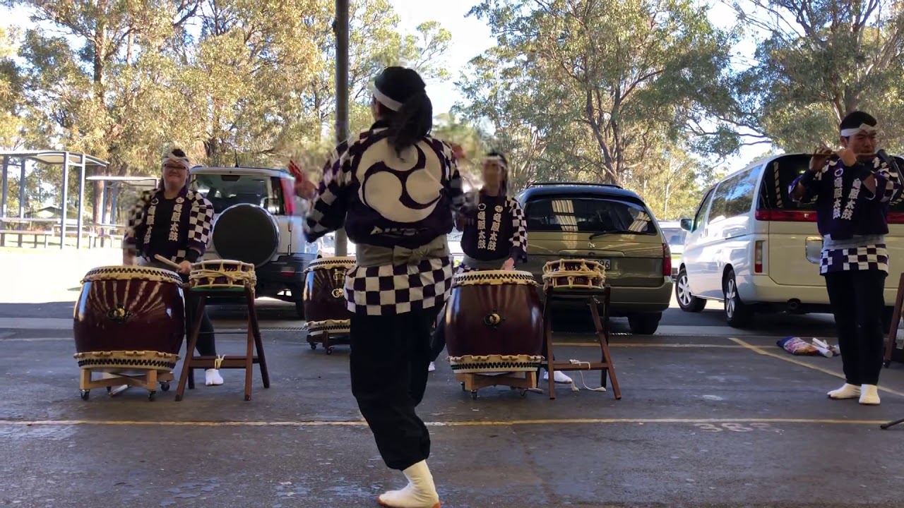 Debayashi - Wadaiko Rindo Sydney - Fairfield May 2018 - YouTube