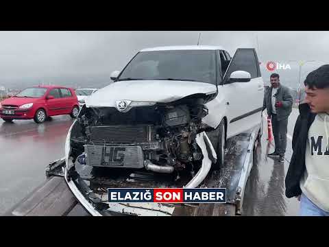 Elazığ'da Otomobiller Çarpıştı: 3 Yaralı