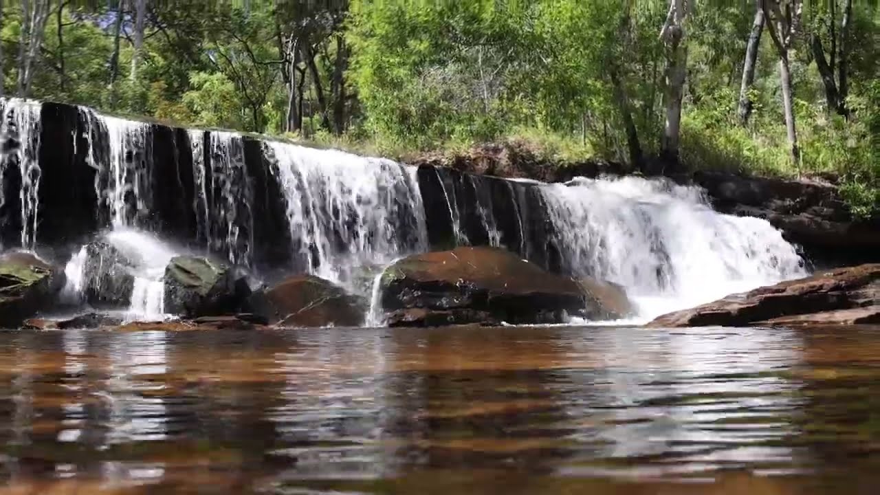 Macca & Tania Stop At Isabella Falls - YouTube
