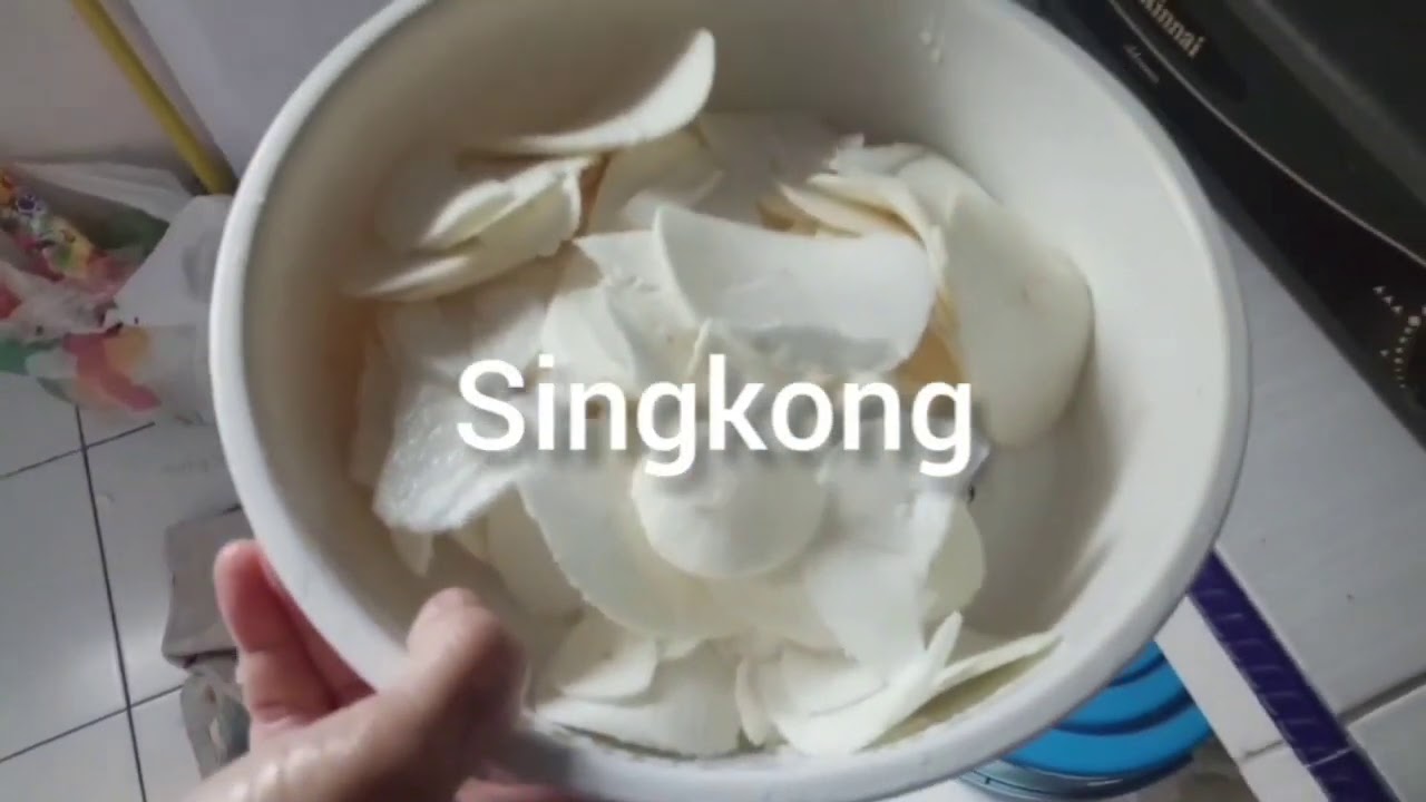 Tugas PKW XI MIPA 3 membuat keripik Singkong Misda - YouTube