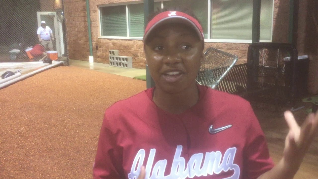 Elissa Brown Recaps an Outstanding Day Defensively - YouTube