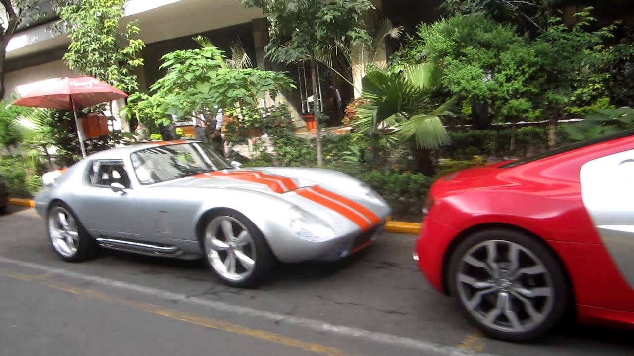 Shelby Daytona & Audi R8 en México DF - YouTube