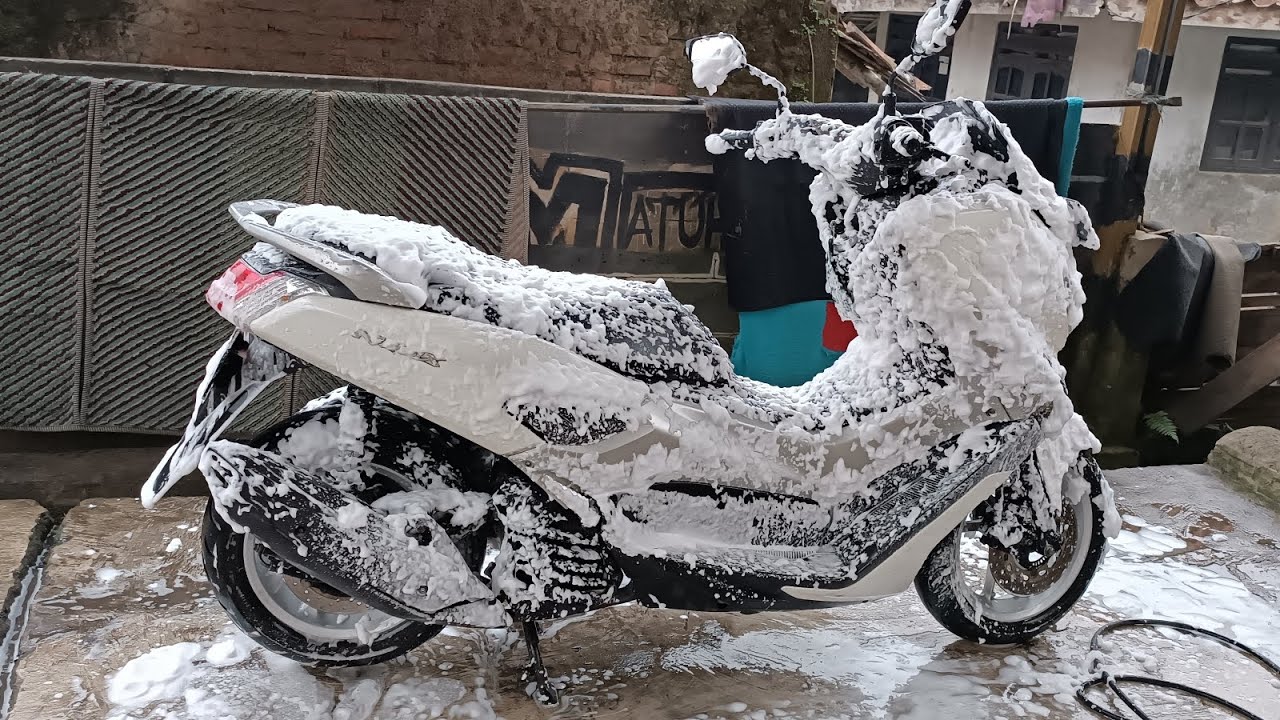 cuci motor salju di STEAM Berkah Banjur, kampung suka sirna, tenjo ...