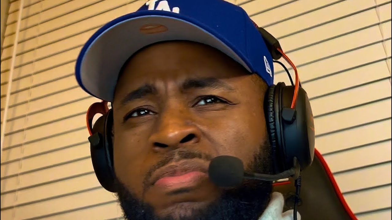 When Bro Playing The Game With Other People - YouTube