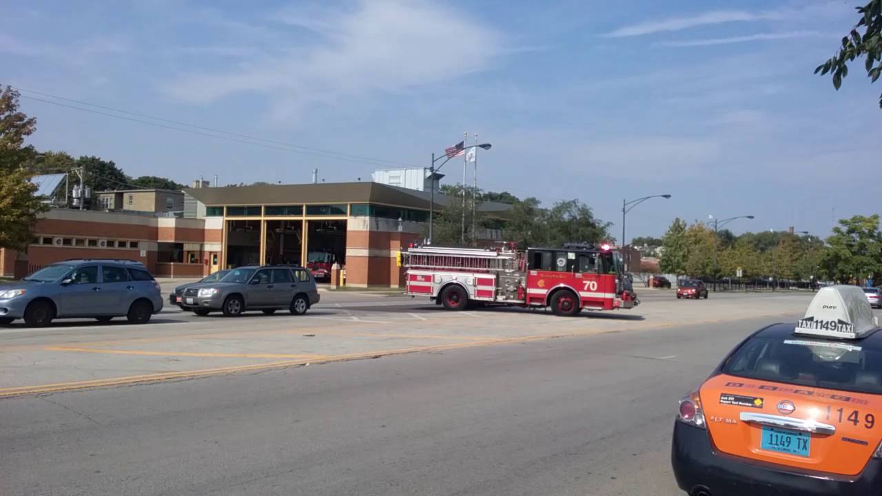 Chicago Fire Department Engine 70 & Ambulance 13 Responding - YouTube