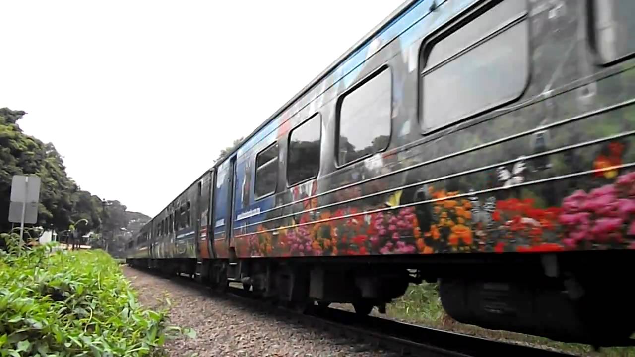 [KTMB] YDM4 6149 with Ekspres Sinaran Selatan - YouTube