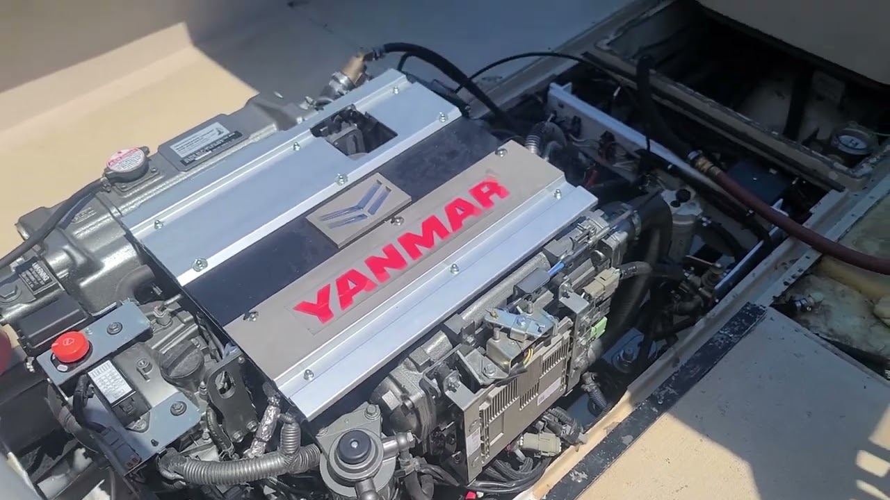 Yanmar 4LV230 first start - YouTube