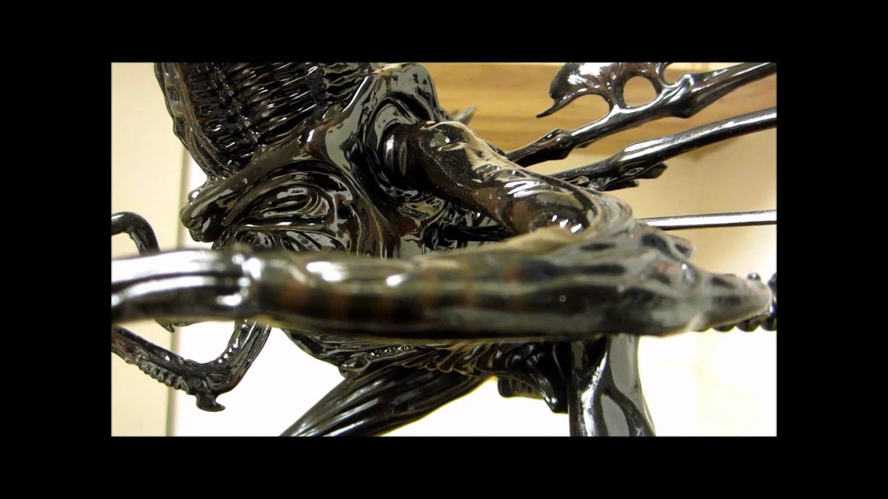 QUEEN ALIEN STATUE REVIEW! - YouTube