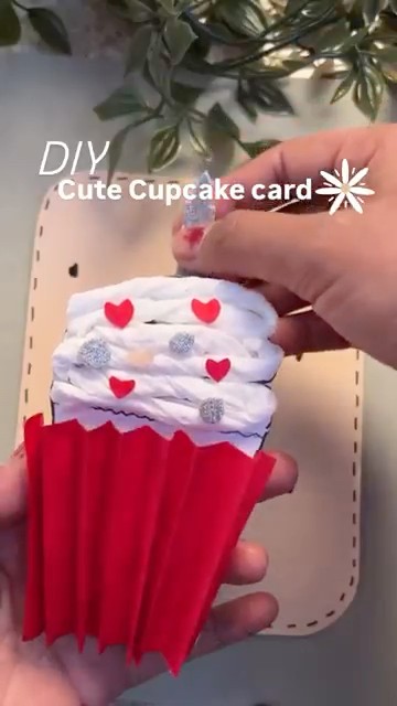 Cute diy cupcake card💫#homemadepapercraft #craftideas #cupcakecard # ...