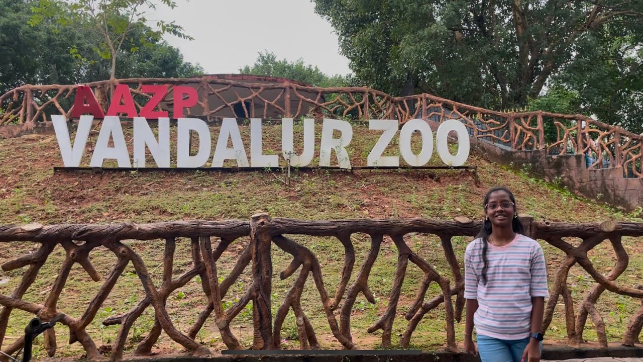 Vandalur zoo vlog by Dharani - YouTube